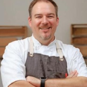 Hello, I am Dustin a very well seasoned Chef with years of experience ...