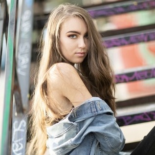 Hello, my name is Cheyenne Johnson and I am currently a college student ...